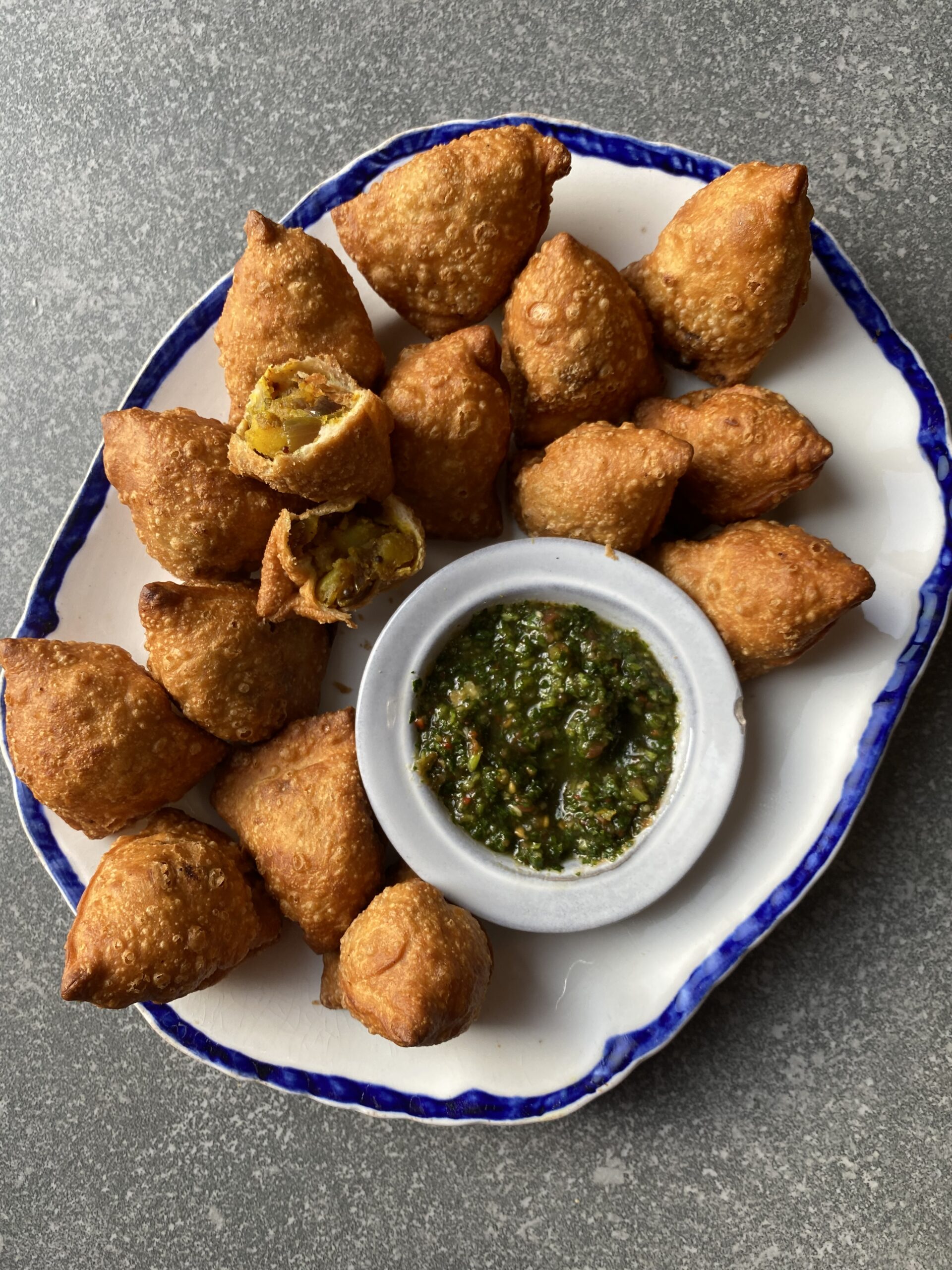 Mini Bitesize Vegetable Samosa – Chetna Makan